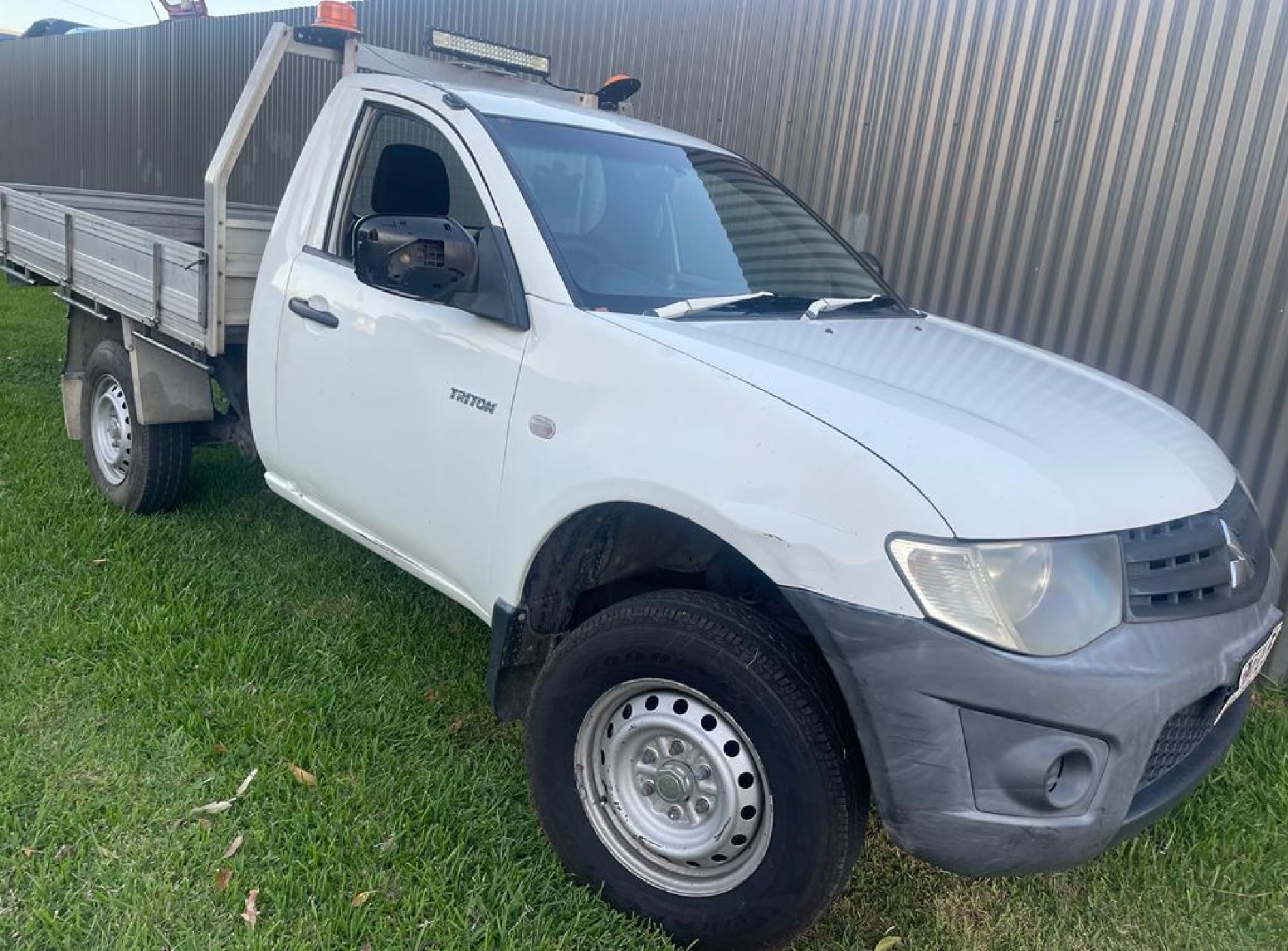 Freedom Cars Chermside | Vehicles | MITSUBISHI TRITON
